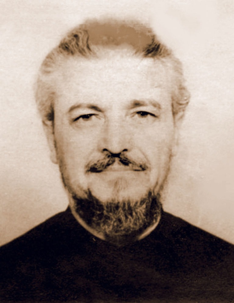 Sufletul "Rugului Aprins" - Părintele BENEDICT GHIUȘ - Formula AS
