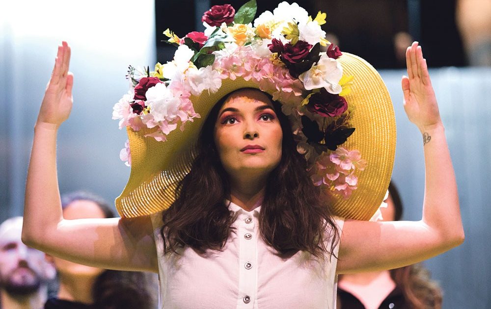 CATINCA MARIA NISTOR: "Ducu Darie s-a dus și am fost aruncată în foc ...