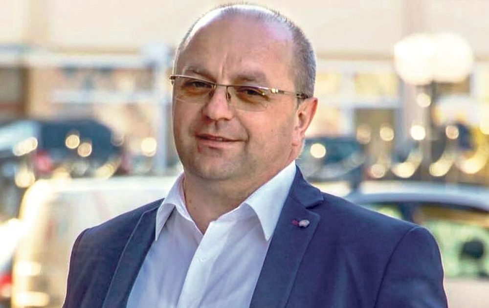 Valentin Dumitru Ioan Ivan (Primar PNL al comunei Sadu, jud. Sibiu ...