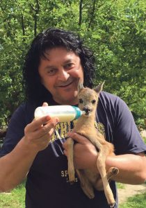 PAUL CIUCI (Solist şi chitarist al trupei "Compact"): "În ultima vreme ...