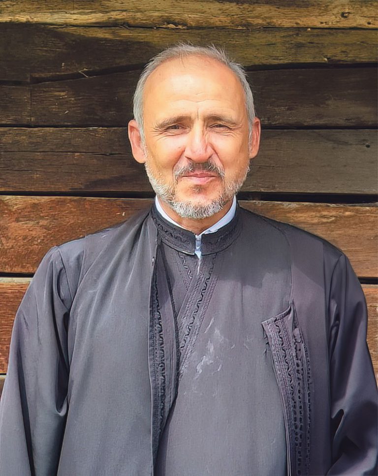 Părintele DĂNUȚ VIDICAN din Dobricel: "Ce bucurie mai mare pentru un ...