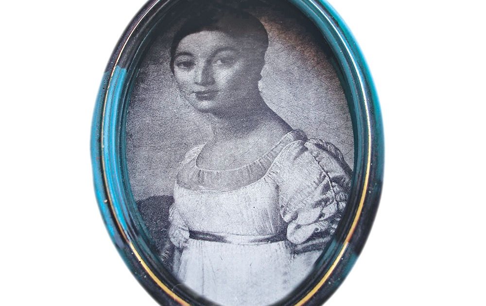 Fata popii și contele - Formula AS