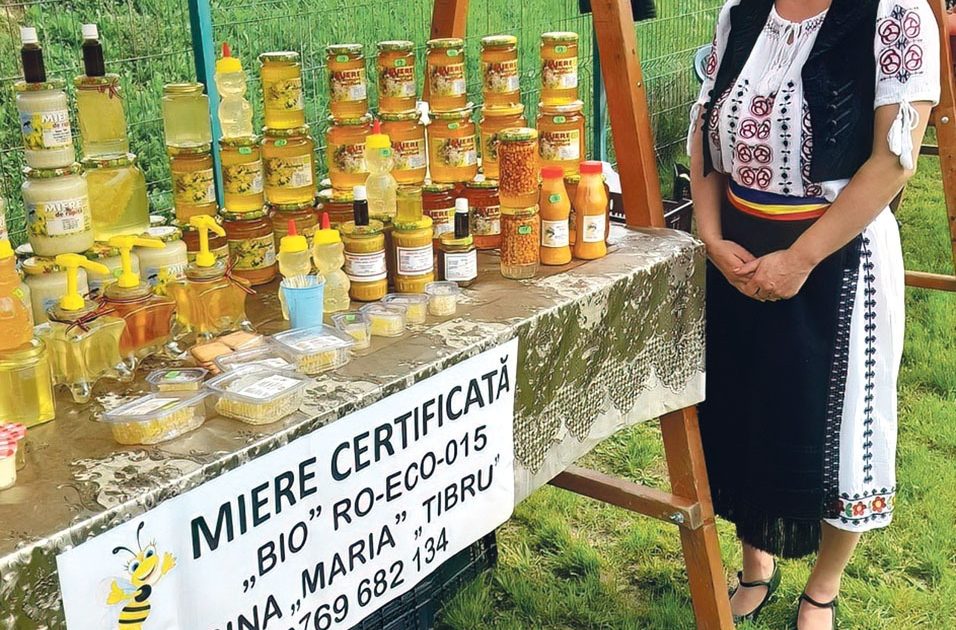 Stupina "Maria" și mierea de iarbă-neagră - Formula AS