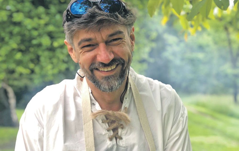 BOGDAN ALBULESCU (actor, interpretul rolului Dinu, din serialul "Iubire ...