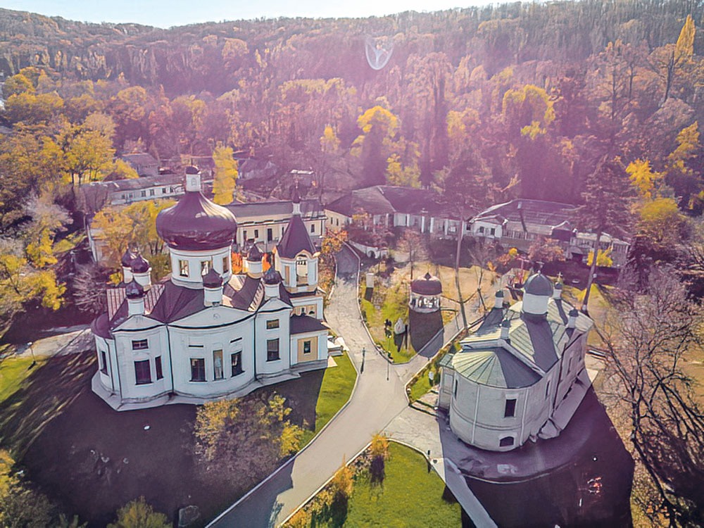 Sfânt român în America - Părintele ROMAN BRAGA - Formula AS